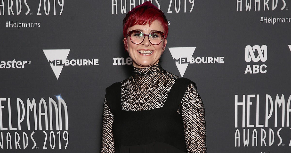 Beloved Comedian Cal Wilson Dead at 53 - PopCulture.com