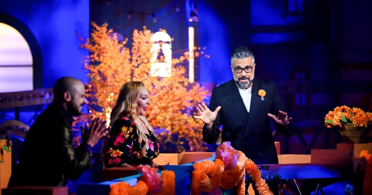'Lotería Loca' Celebrates Día de los Muertos (Exclusive Clip ...