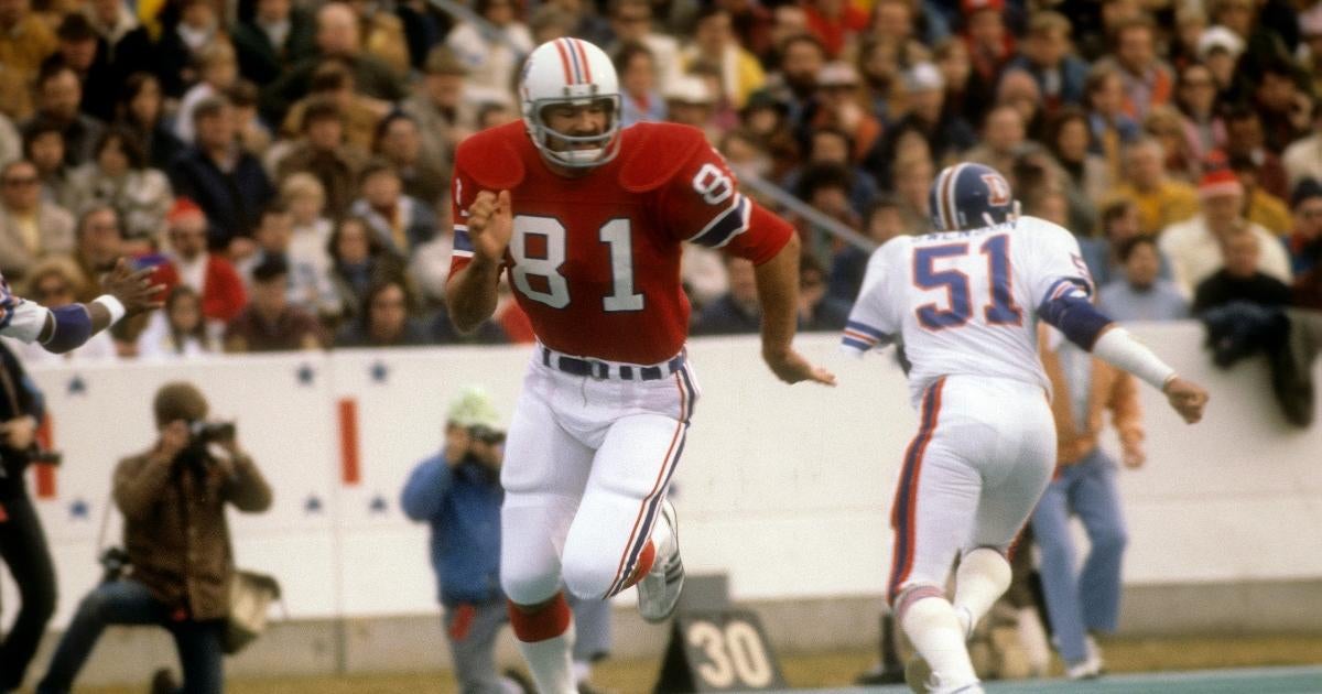 New England Patriots Alum Russ Francis Dies in Plane Crash - PopCulture.com