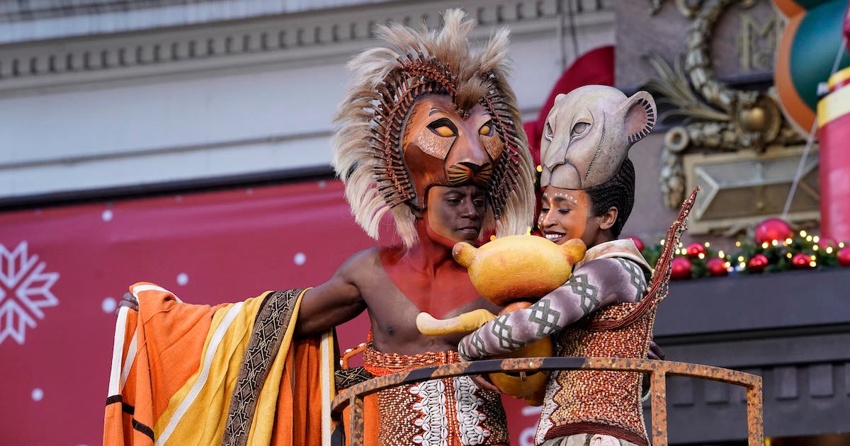 The Thanksgiving Day Parade 'Lion King' Performance That Brought ...