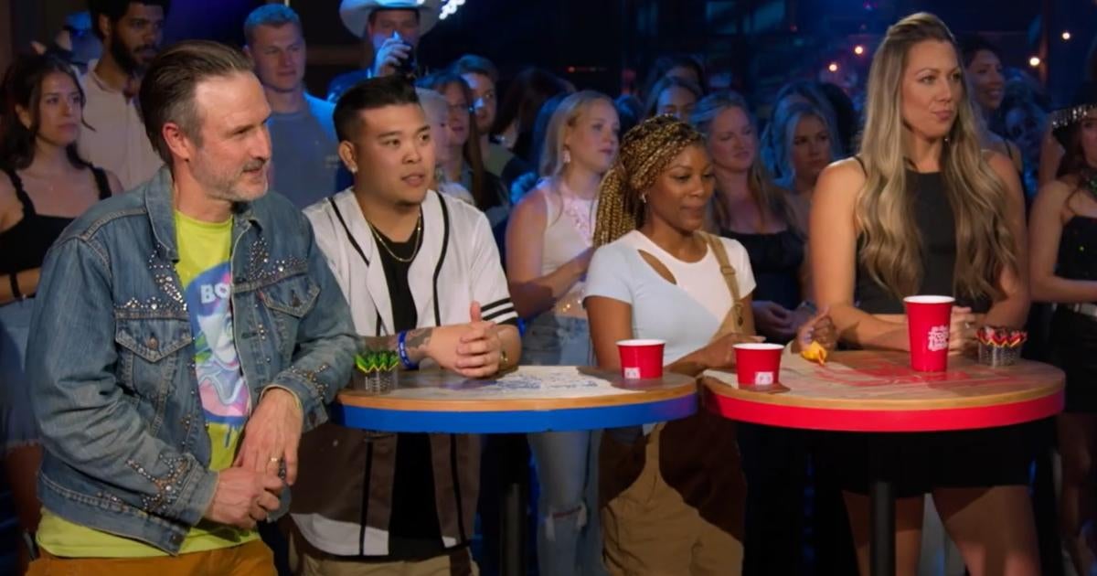 'Barmageddon' Season 2: David Arquette and Colbie Caillat Play Darts ...