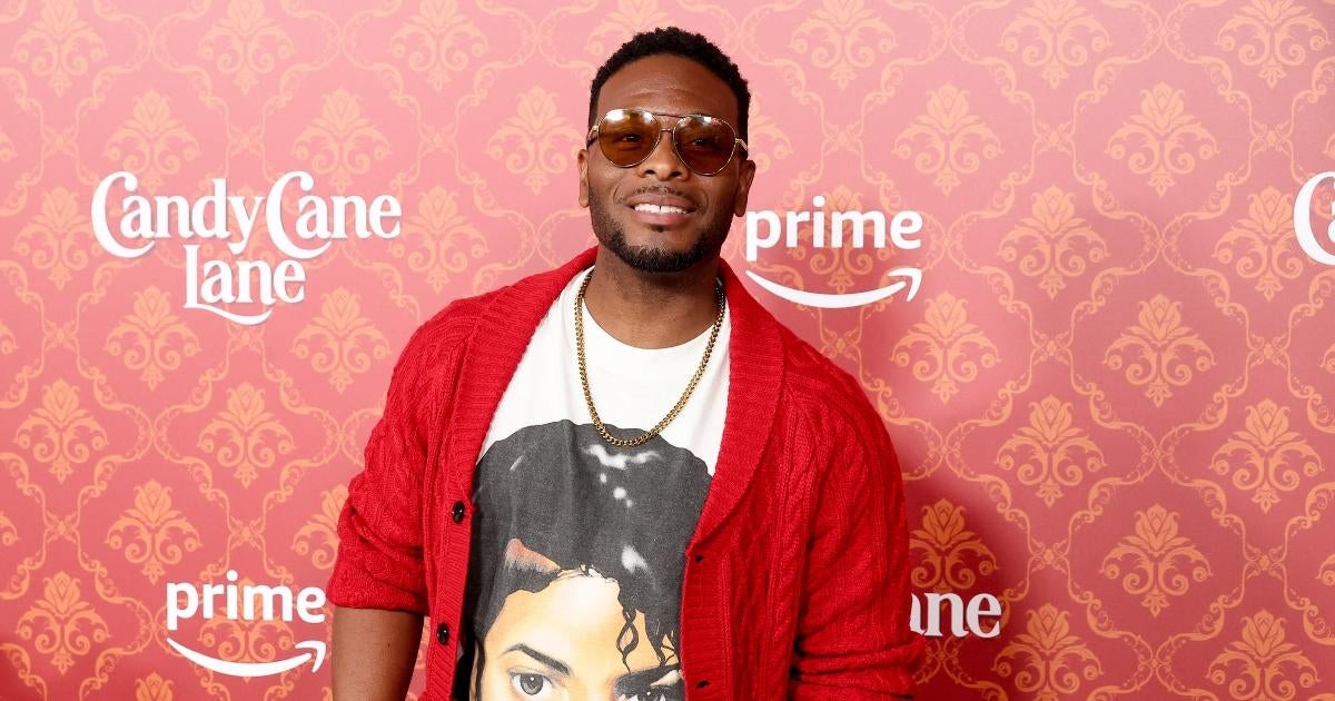 Kel Mitchell Reveals the Christmas Movie He Has to See With His Family ...