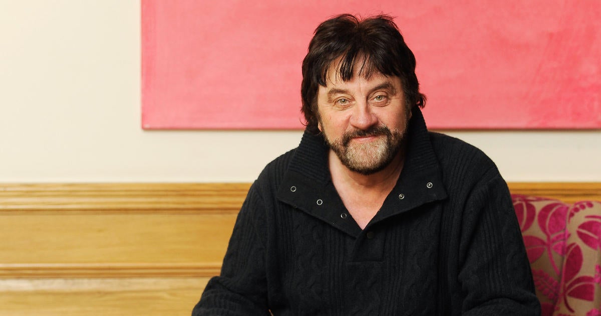 Soap Opera Legend Steve Halliwell Dead at 77 - PopCulture.com