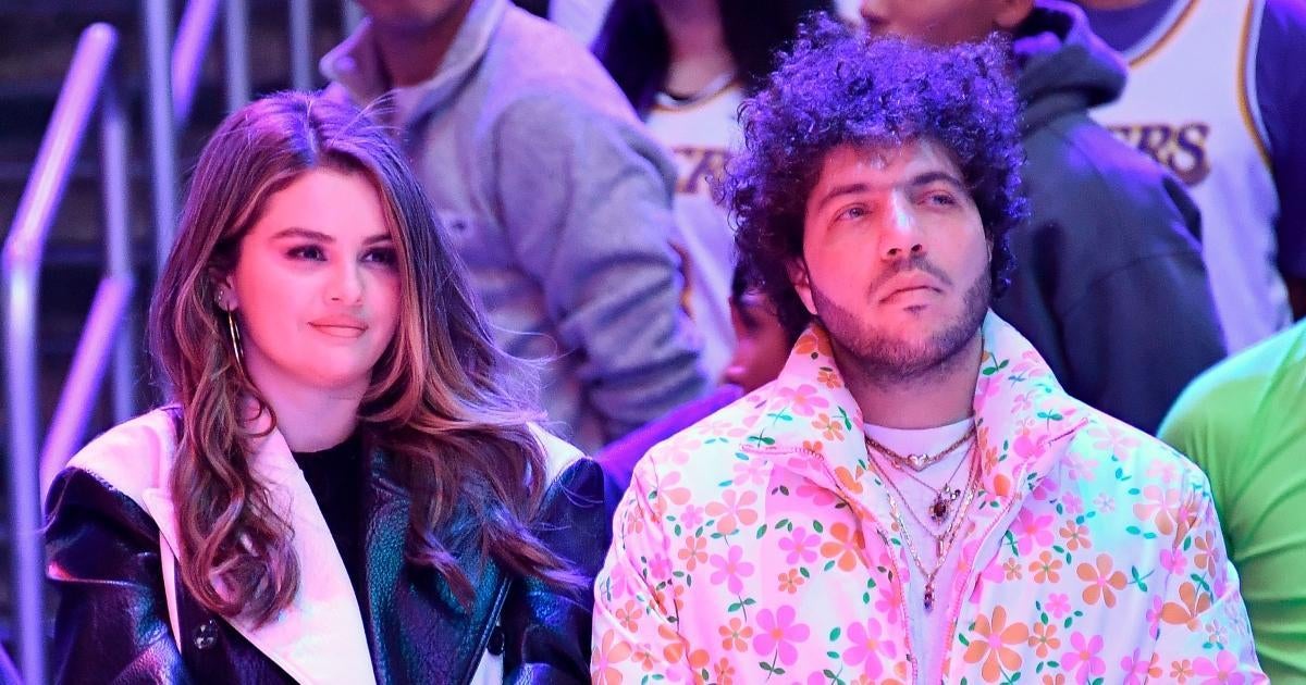 Selena Gomez and Benny Blanco Get Handsy in New PDA-Filled Photos ...