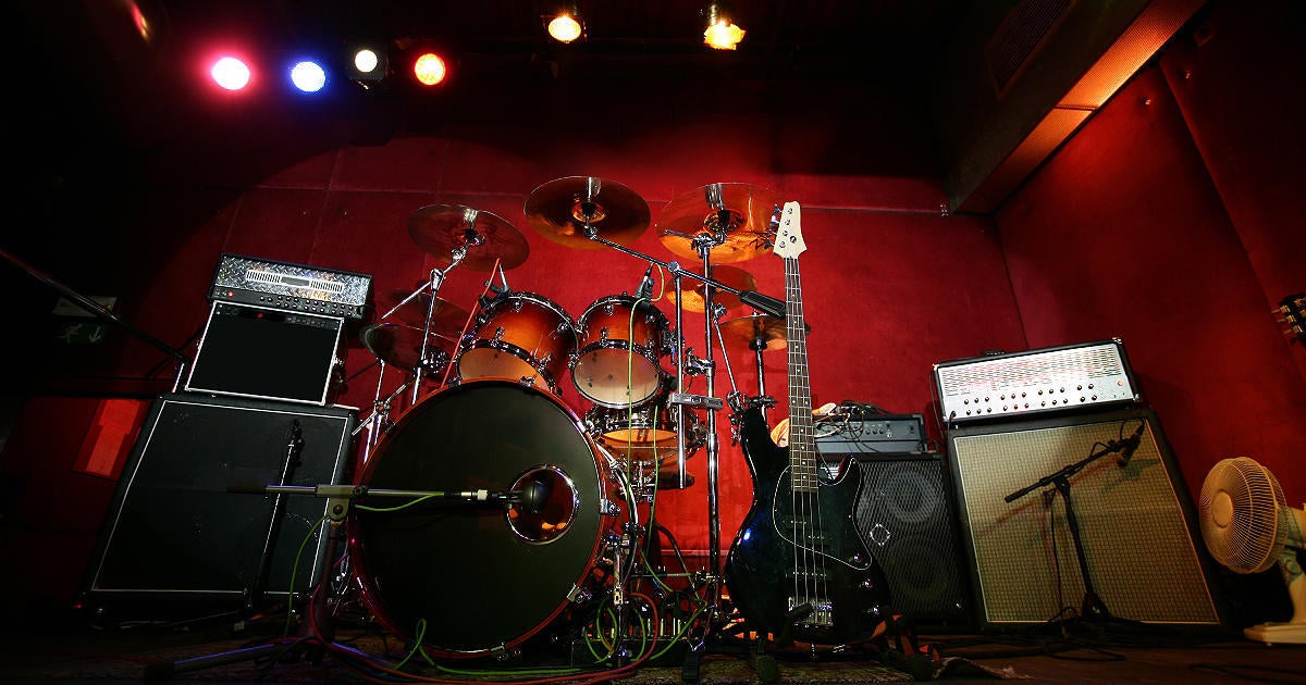 Rockstar Erupts, Punches Another Singer in the Face: CKY Kicked off ...