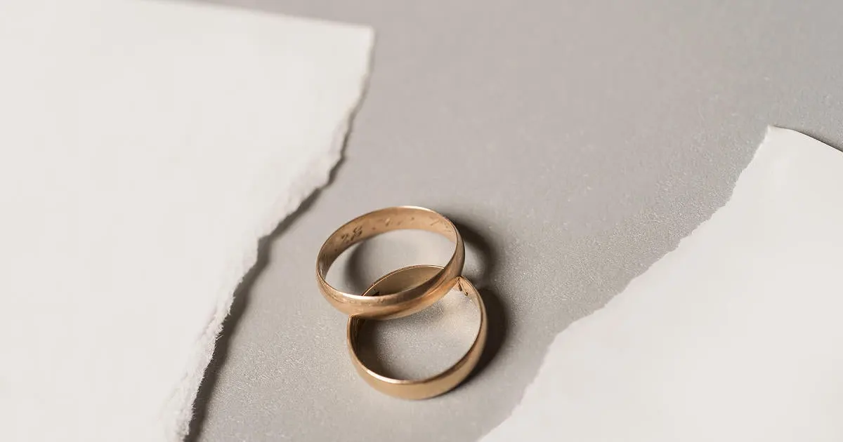 Soap Opera Legend Divorcing His Wife - PopCulture.com