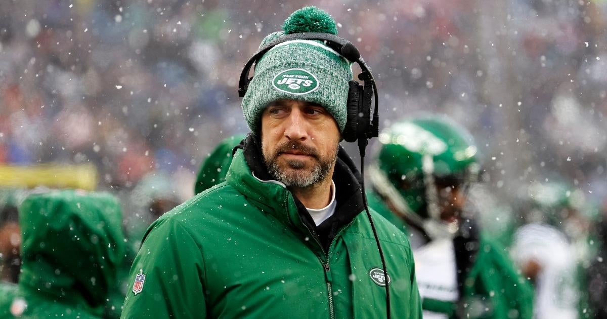 Aaron Rodgers Reveals He Has a Girlfriend - PopCulture.com