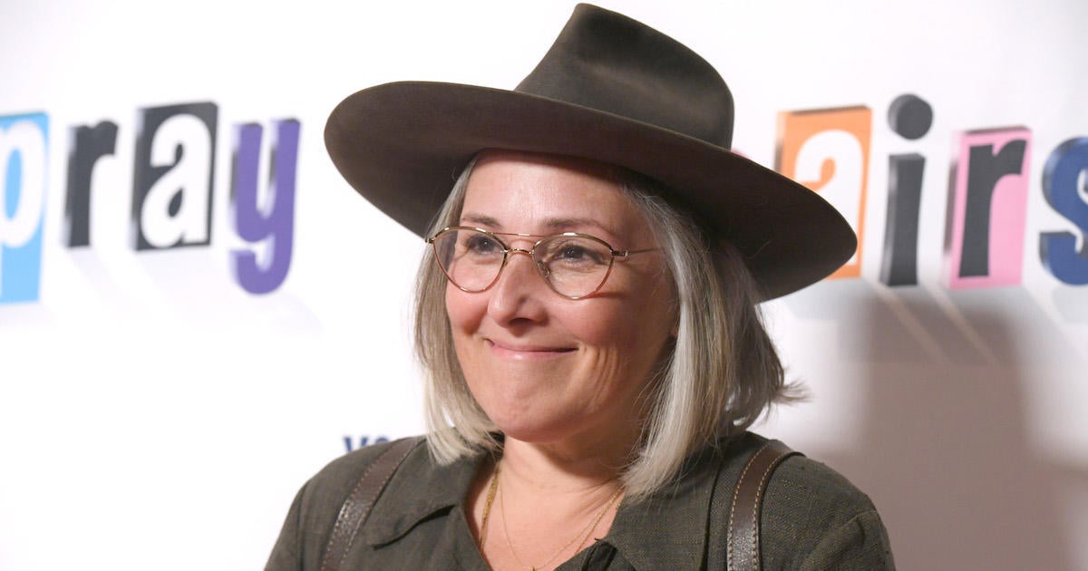 Ricki Lake Mourns Her 'Dream Home' Destroyed in Wildfire: 'It's All ...