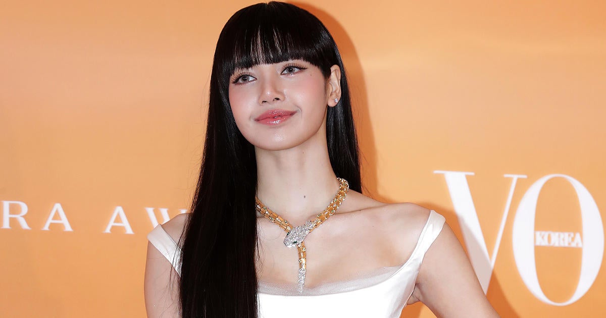 BLACKPINK's Lisa Reveals Fan Meet-Up Locations and Dates - PopCulture.com