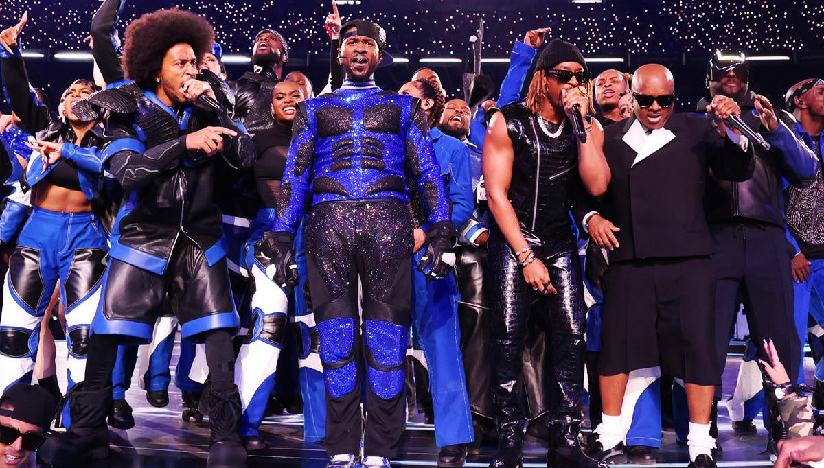 Usher's Super Bowl Halftime Show Delivered an Epic Display for Fans ...