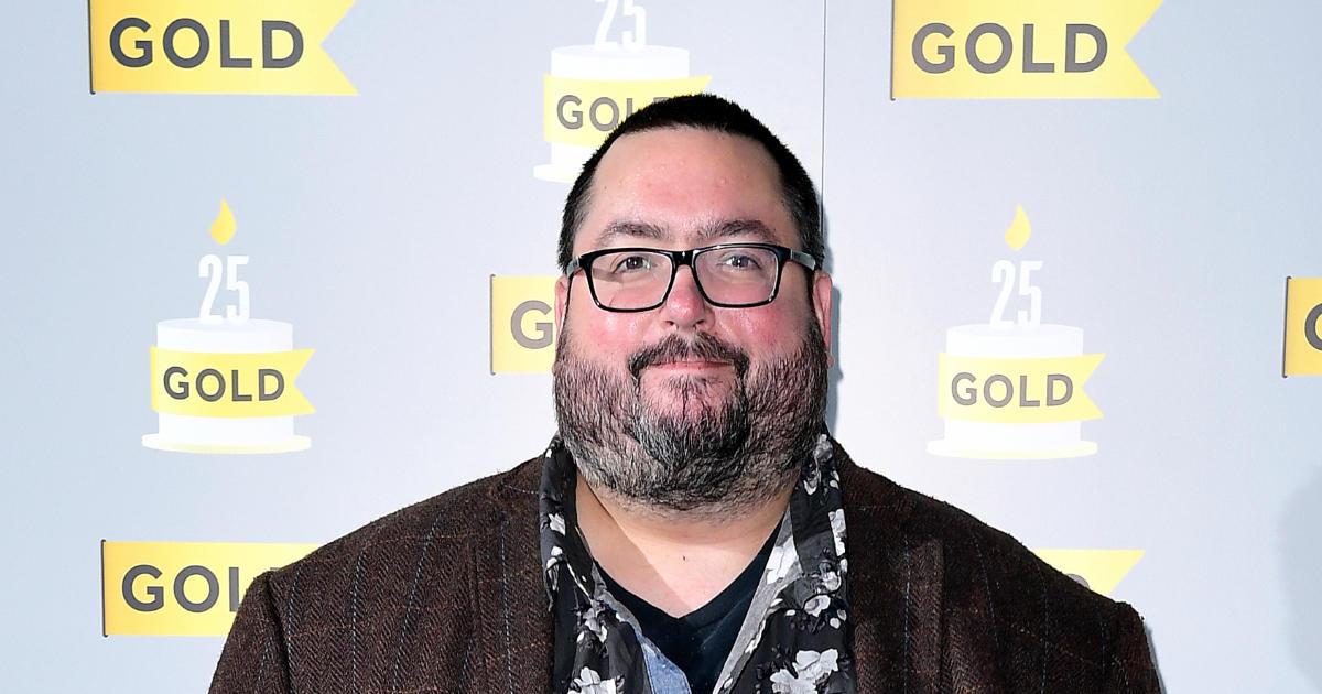 'The Office' UK Star Ewen MacIntosh Dead at 50 - PopCulture.com