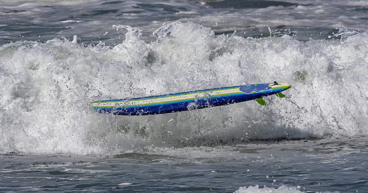 Comedian Suffers Nerve Damage in Surfing Accident - PopCulture.com