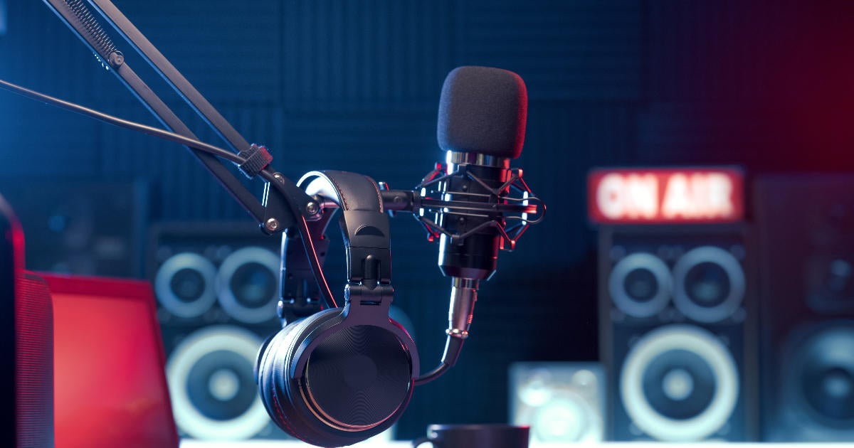 Legendary Voice Actor Dies After Throat Cancer Diagnosis: James Carter ...