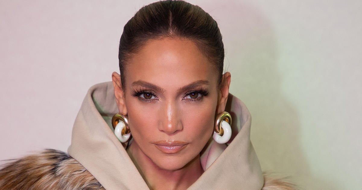 Jennifer Lopez Is Dealing With Major Career Setback - PopCulture.com