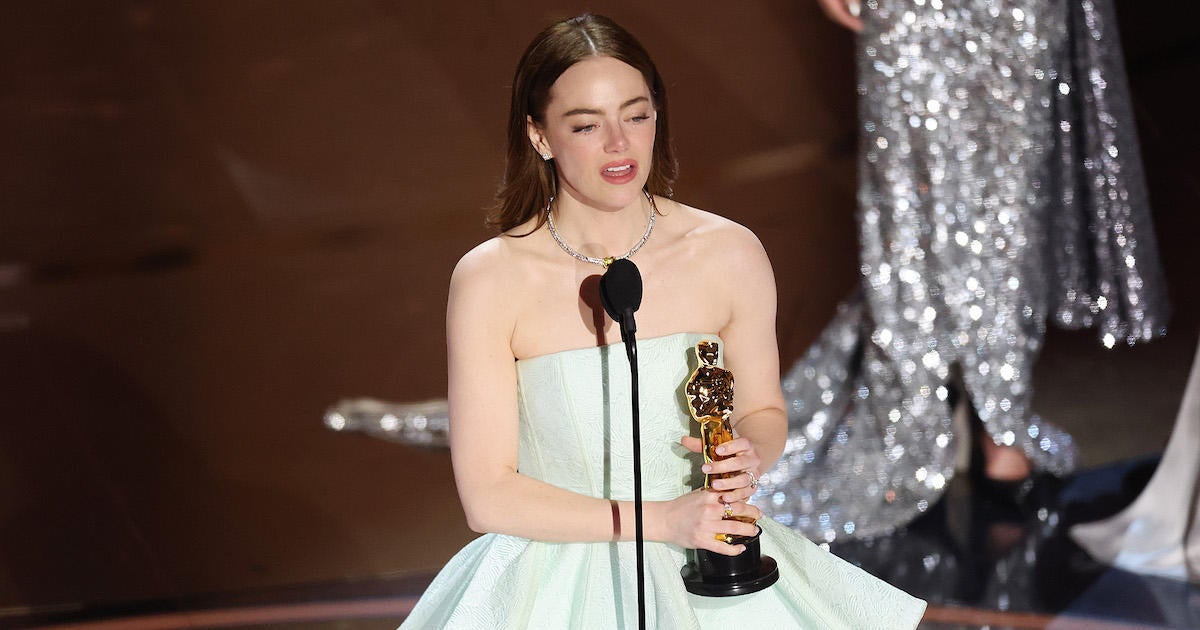 Emma Stone Addresses Her Shocked Reaction to Winning Oscar Over Lily ...
