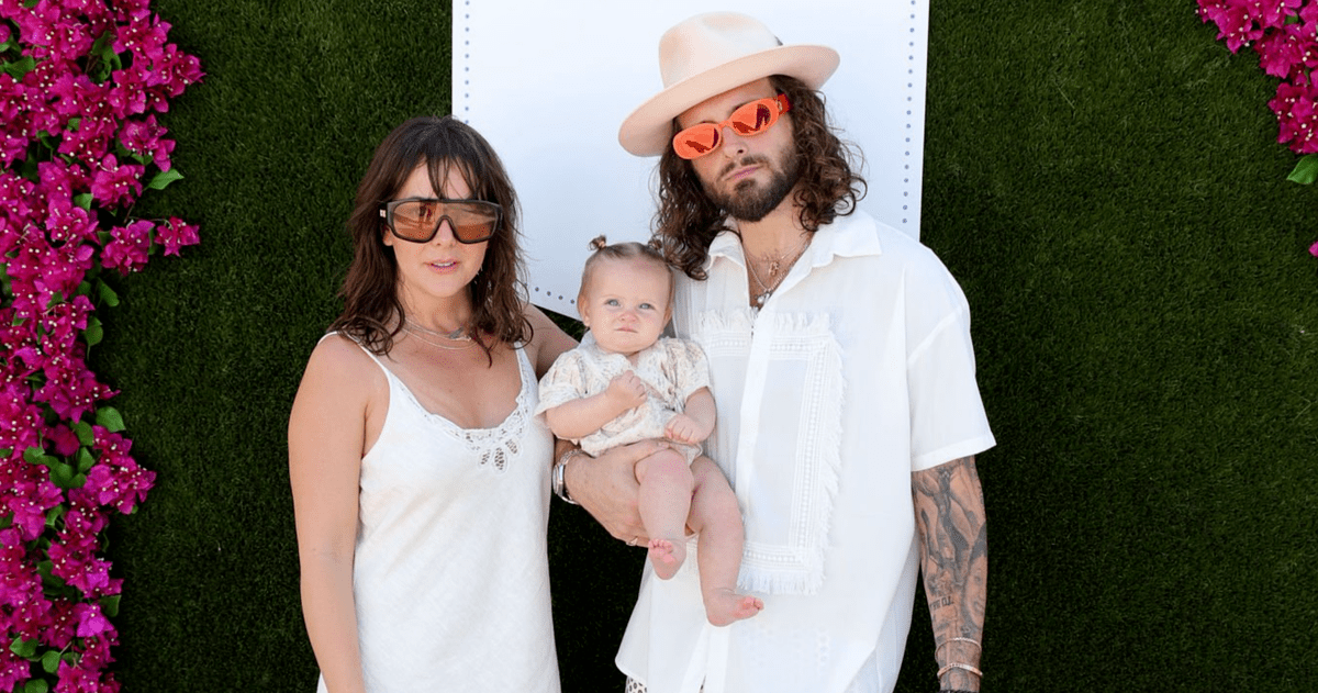 'Younger' Star Nico Tortorella and Partner Bethany Meyers Expecting ...