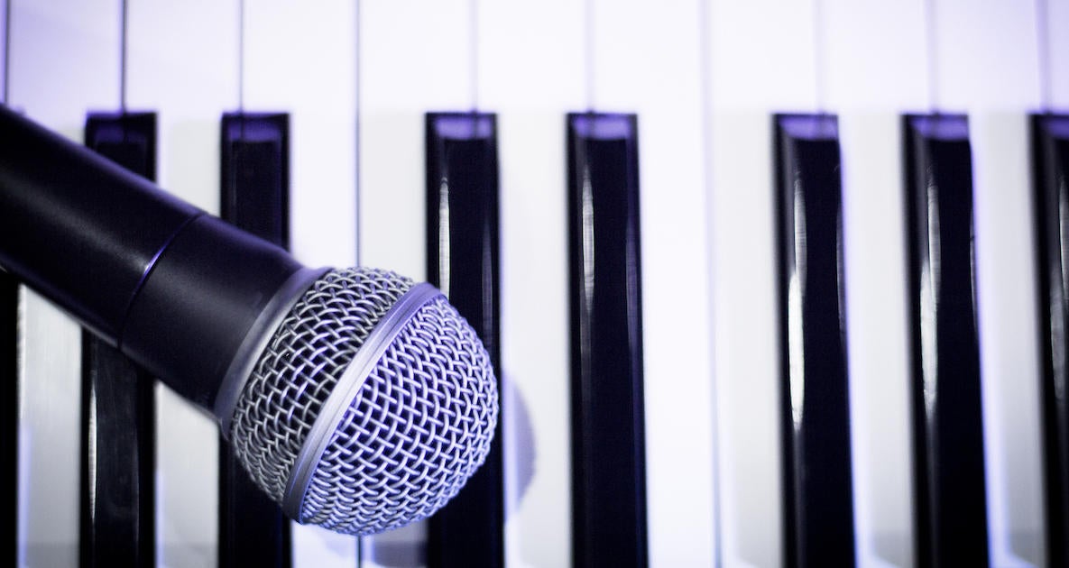 Boxer Daniella Hemsley Flashes After Defeating Aleksandra Danielka ...