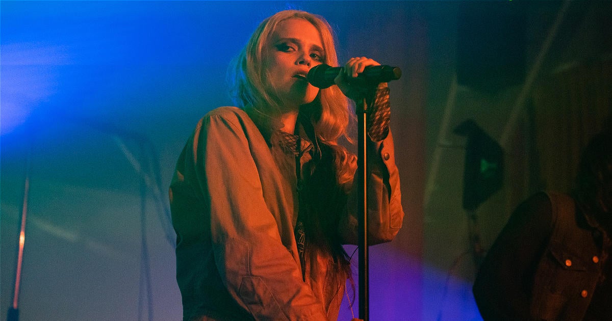 Singer's Strange Concerts Are Confusing Fans: What to Know About Sky ...