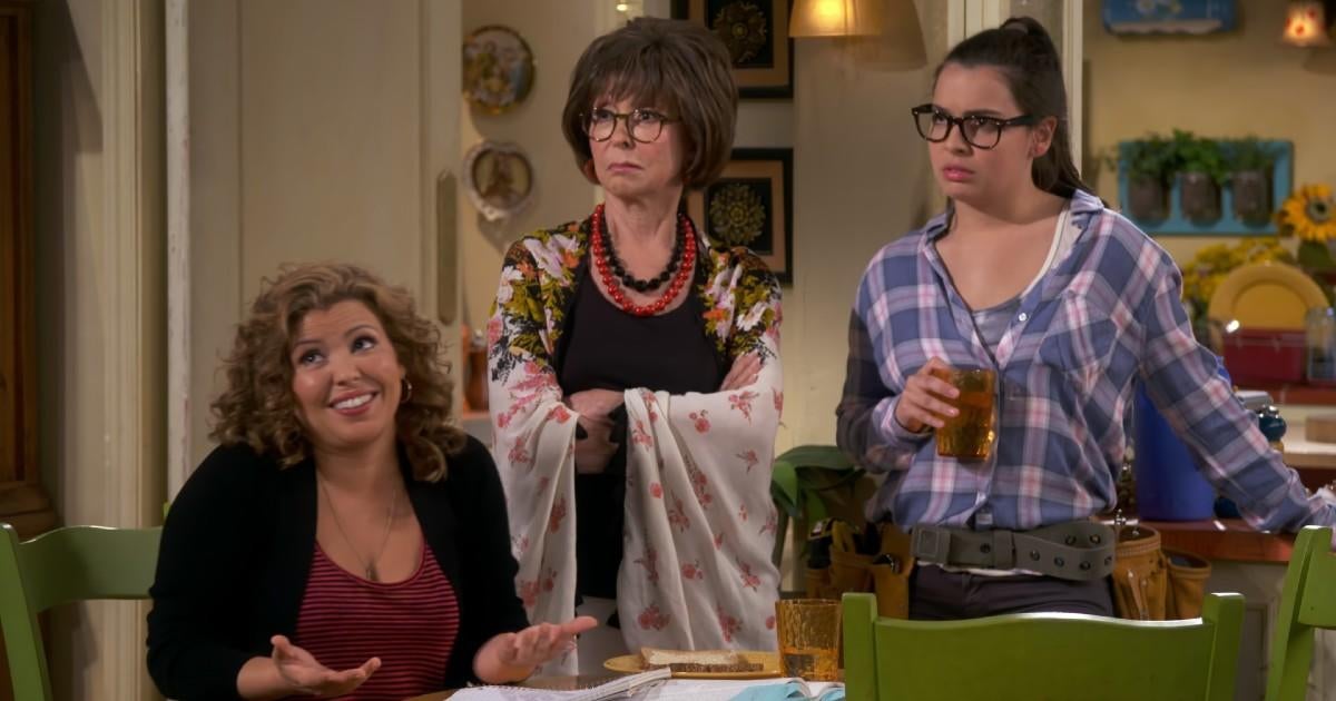 'One Day at a Time' Cast to Reunite at Charity Table Read - PopCulture.com