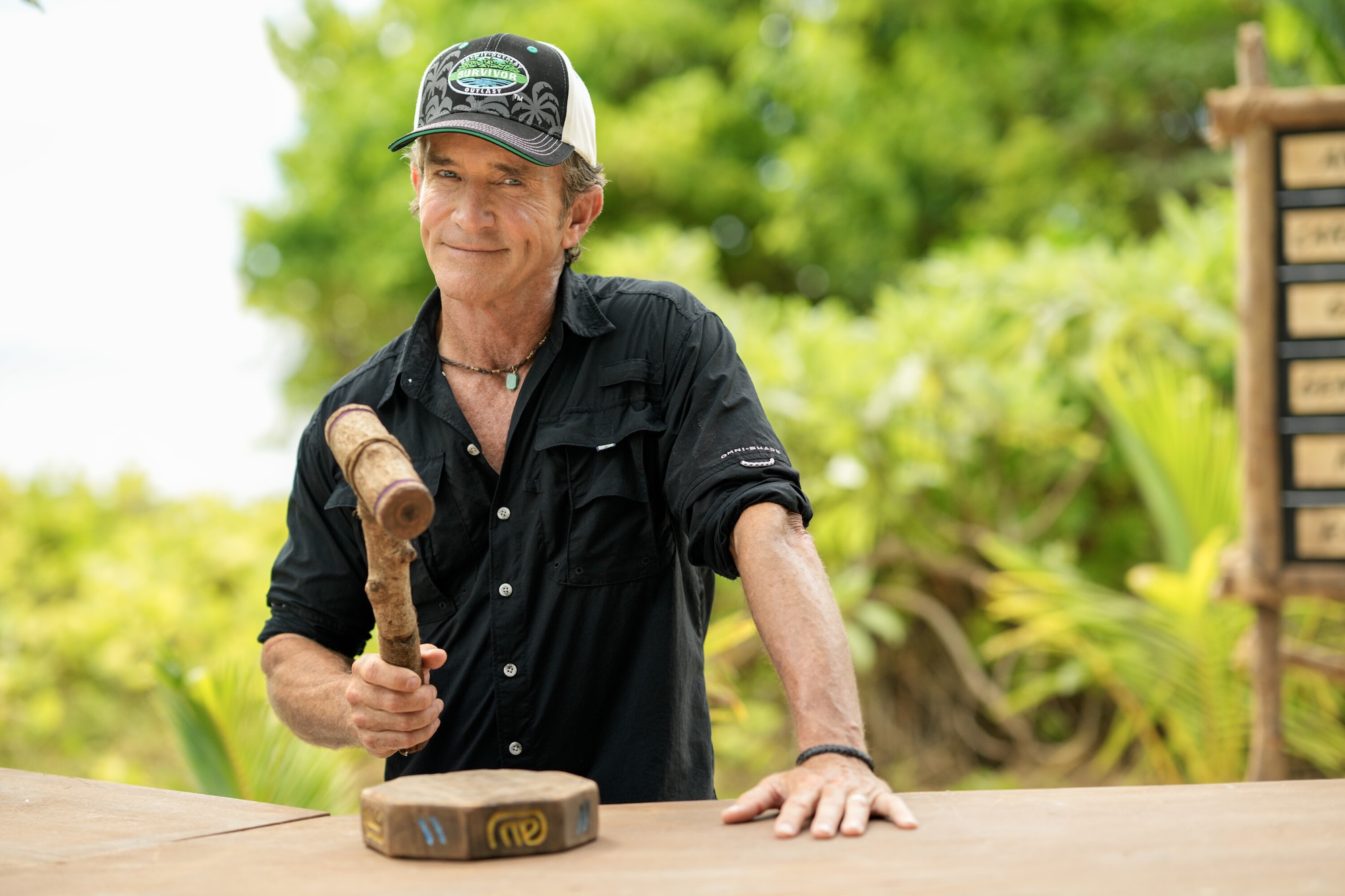 'Survivor' Host Jeff Probst Reveals How He Secretly Tallies the Votes ...