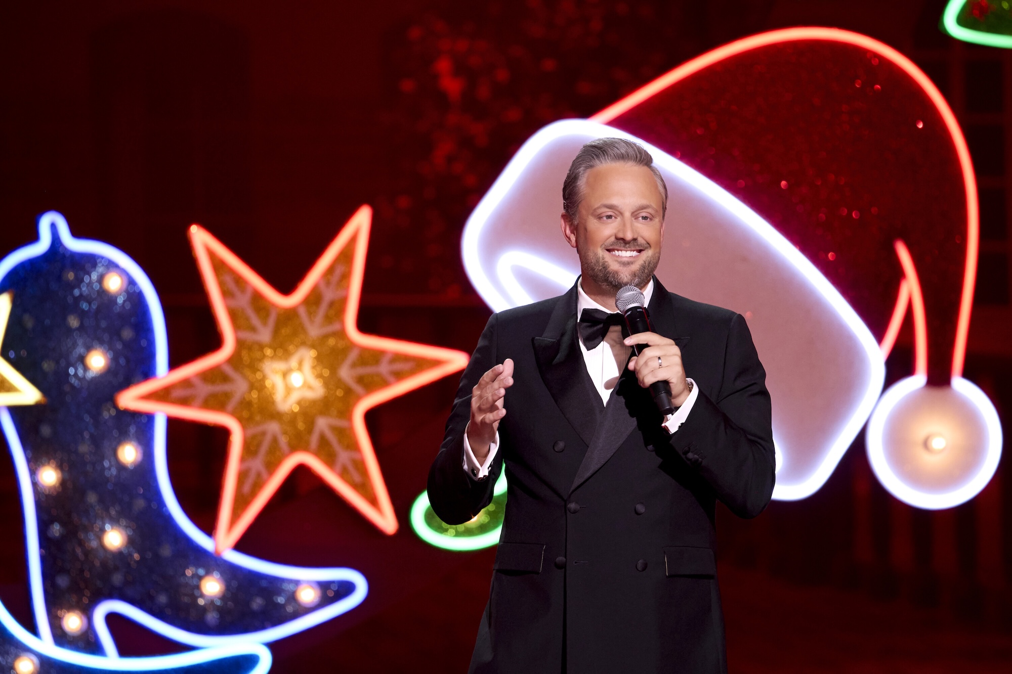 CBS' Christmas Eve and Day Schedules Revealed - PopCulture.com