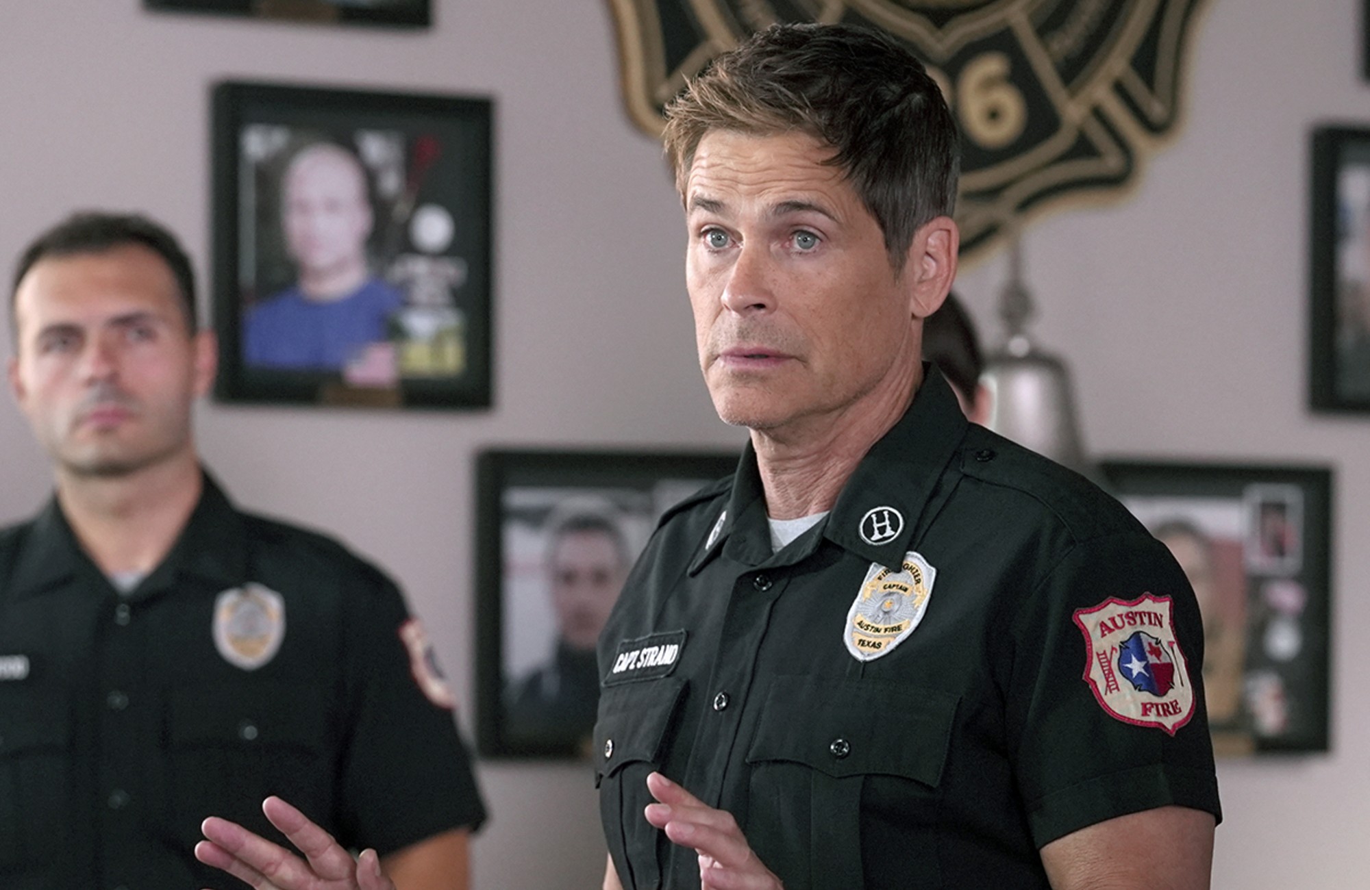 ‘9-1-1: Lone Star’ Showrunner Teases ‘Most Casualty-Strewn Rescue’ for ...