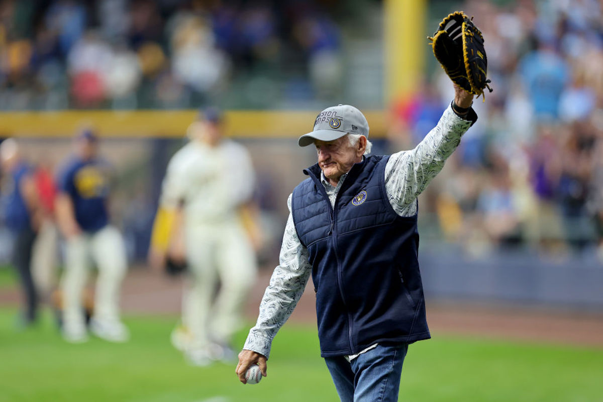 Beloved Baseball Legend and 'Major League' Star Bob Uecker Dies at 90 ...