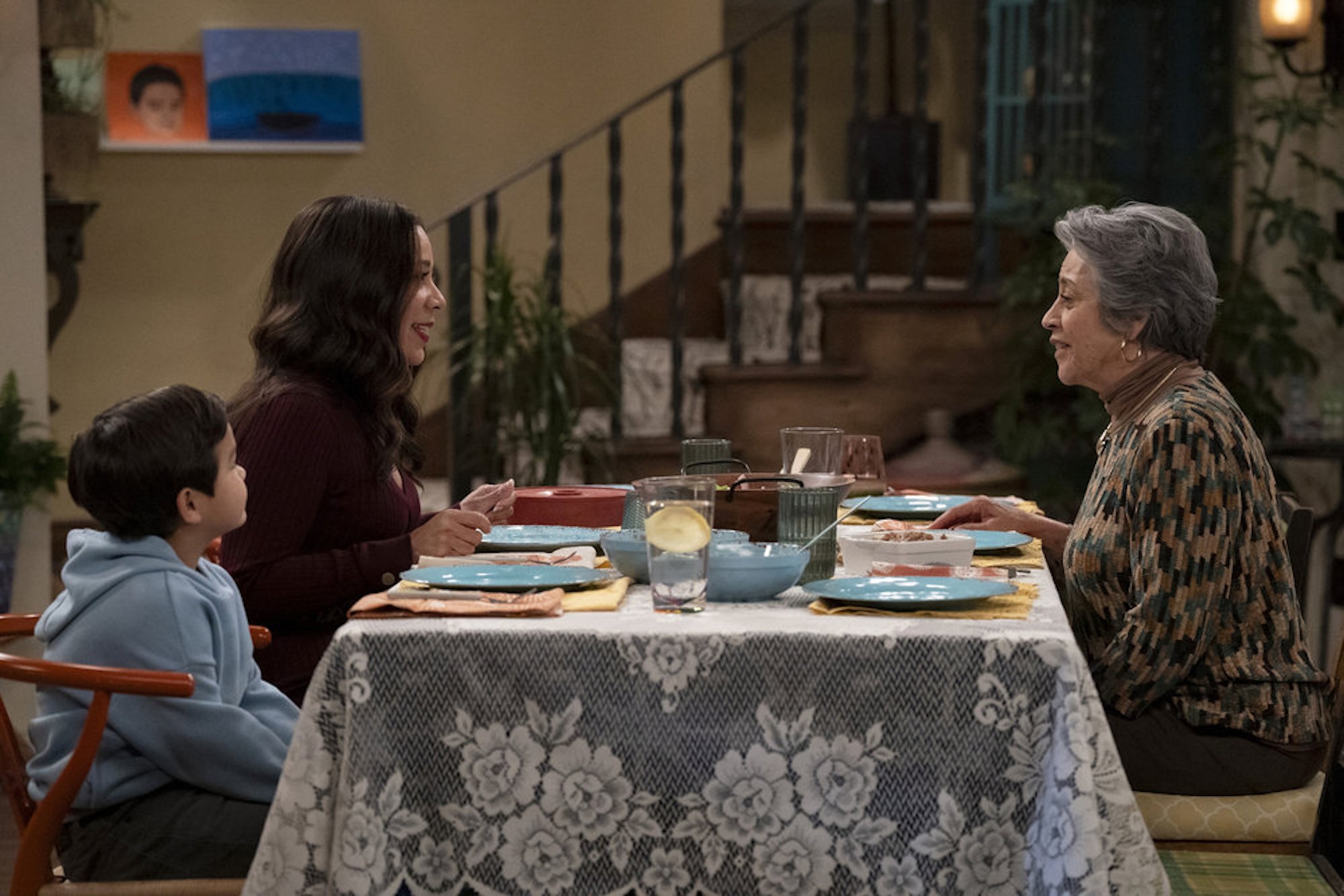 'Lopez vs Lopez': Tensions Rise at Dinner for George and His Estranged ...