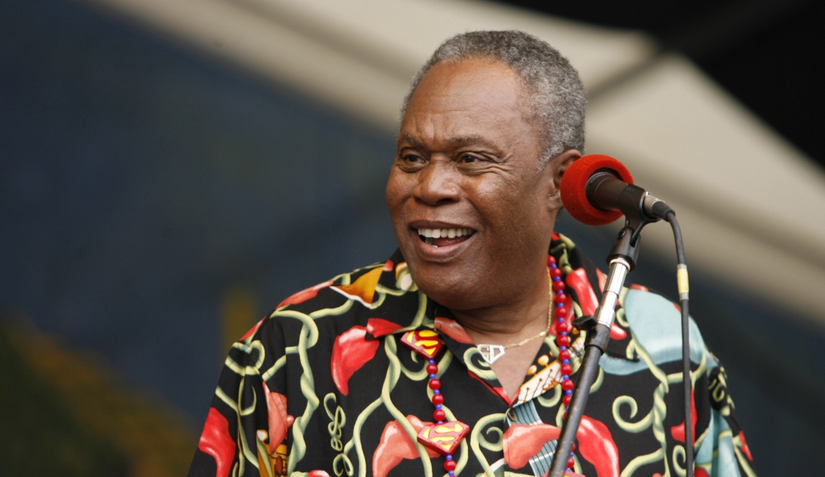 Legendary Soul Singer Dead After Surgery Complications: Sam Moore Was ...