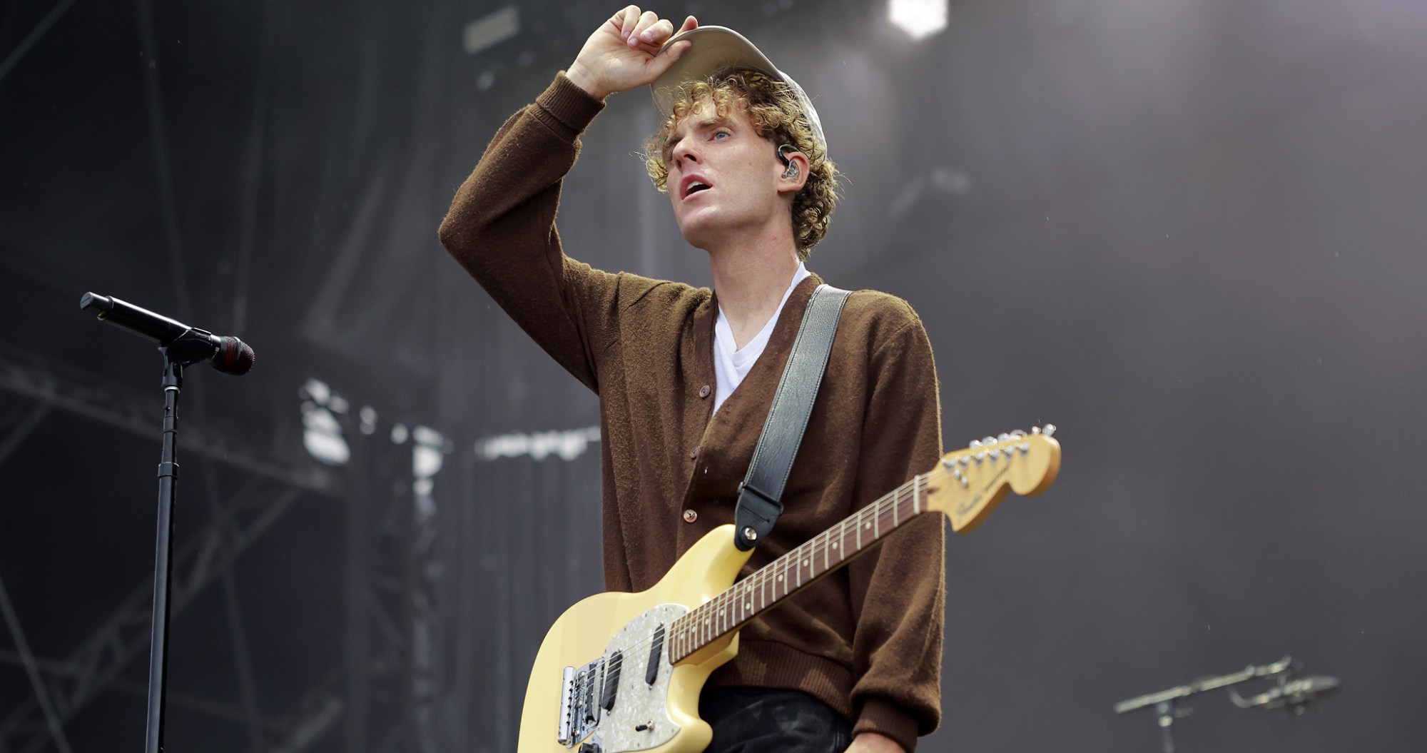 Rock Singer Disbands His Band After Two Members' 'Behaviors': Read ...