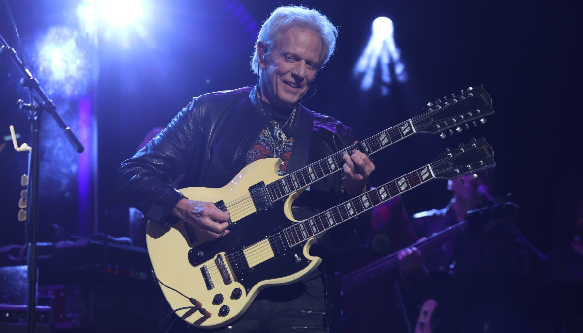 Eagles Guitarist Don Felder Suffers Medical Event Onstage - PopCulture.com