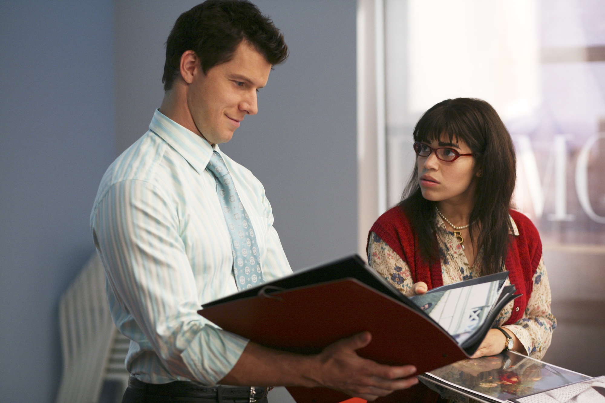 Hallmark Staple Arrested for Battery, Resisting Arrest in Florida ...