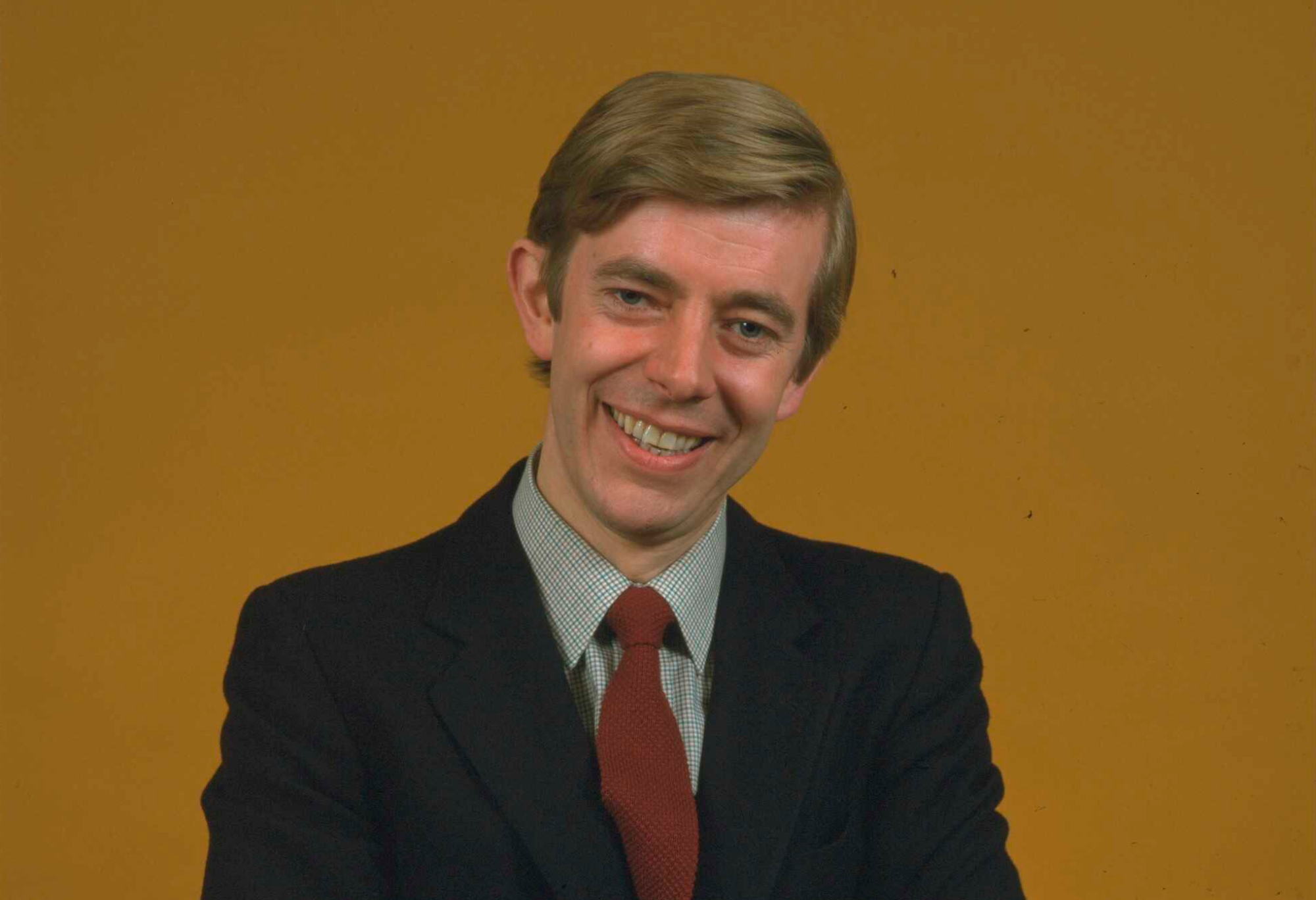 Game Show Host Dies After 'Period of Ill Health': Henry Kelly Was 78 ...