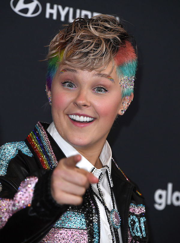 JoJo Siwa Debuts Shaved Head, Rainbow Mohawk - PopCulture.com