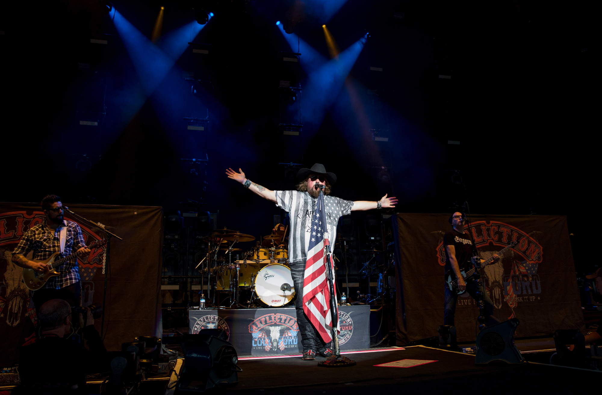 Colt Ford Suffers Devastating Family Death - PopCulture.com