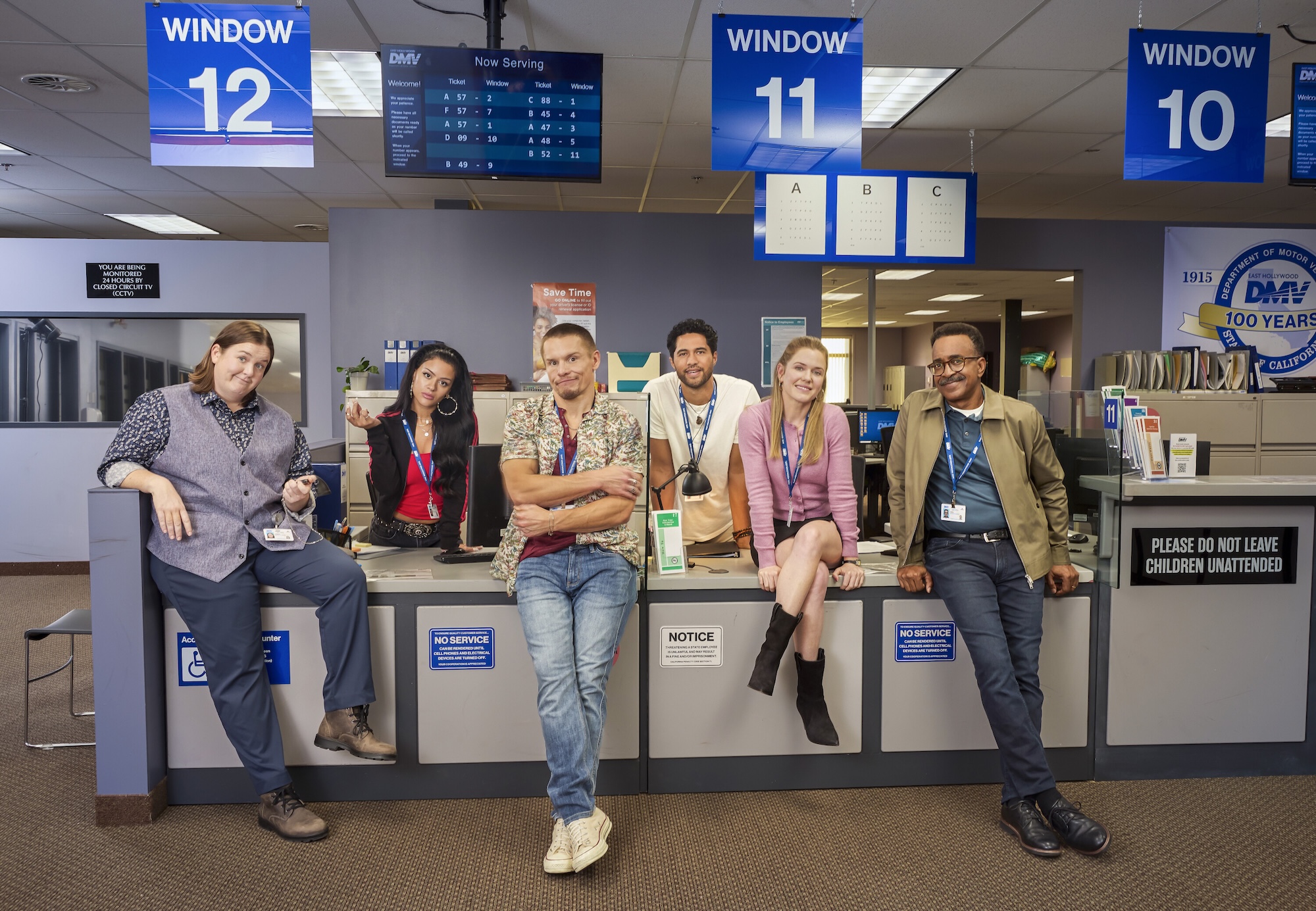 CBS Shares Official First-Look for Tim Meadows and Harriet Dyer's New ...