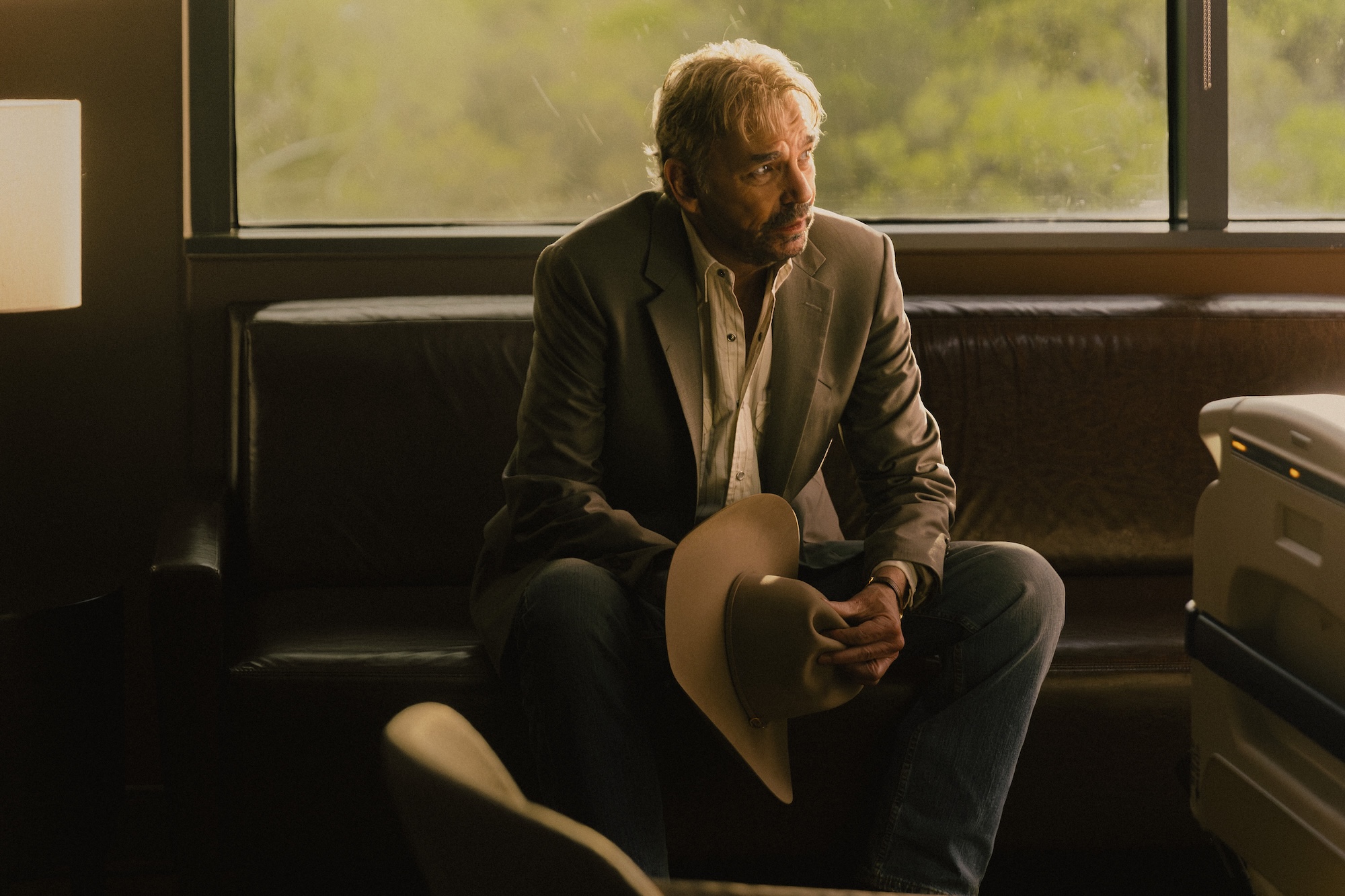 'Landman' Star Billy Bob Thornton Addresses Reports of His Exit From ...