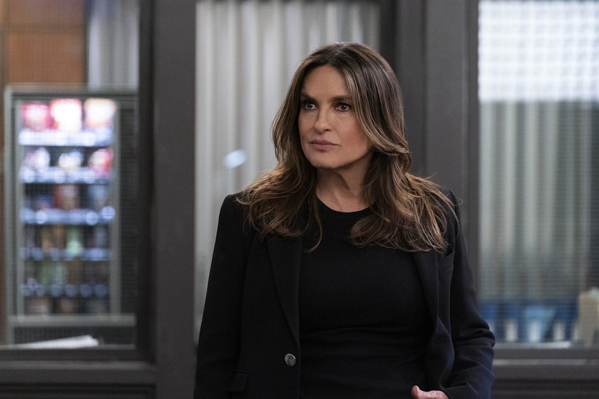 ‘Law & Order: SVU’: Benson and the Squad Arrive at the Crime Scene to ...
