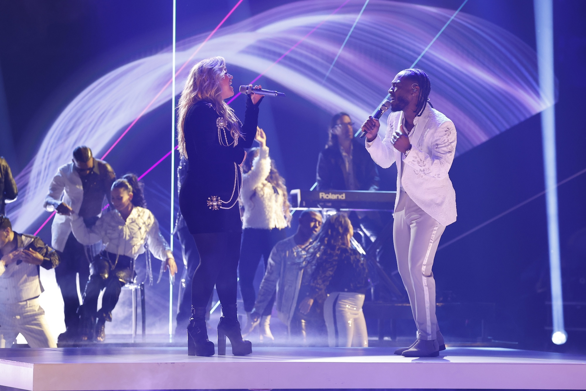 Kelly Clarkson's 'The Voice' Return Concerns Insiders: 'Stretched Too ...