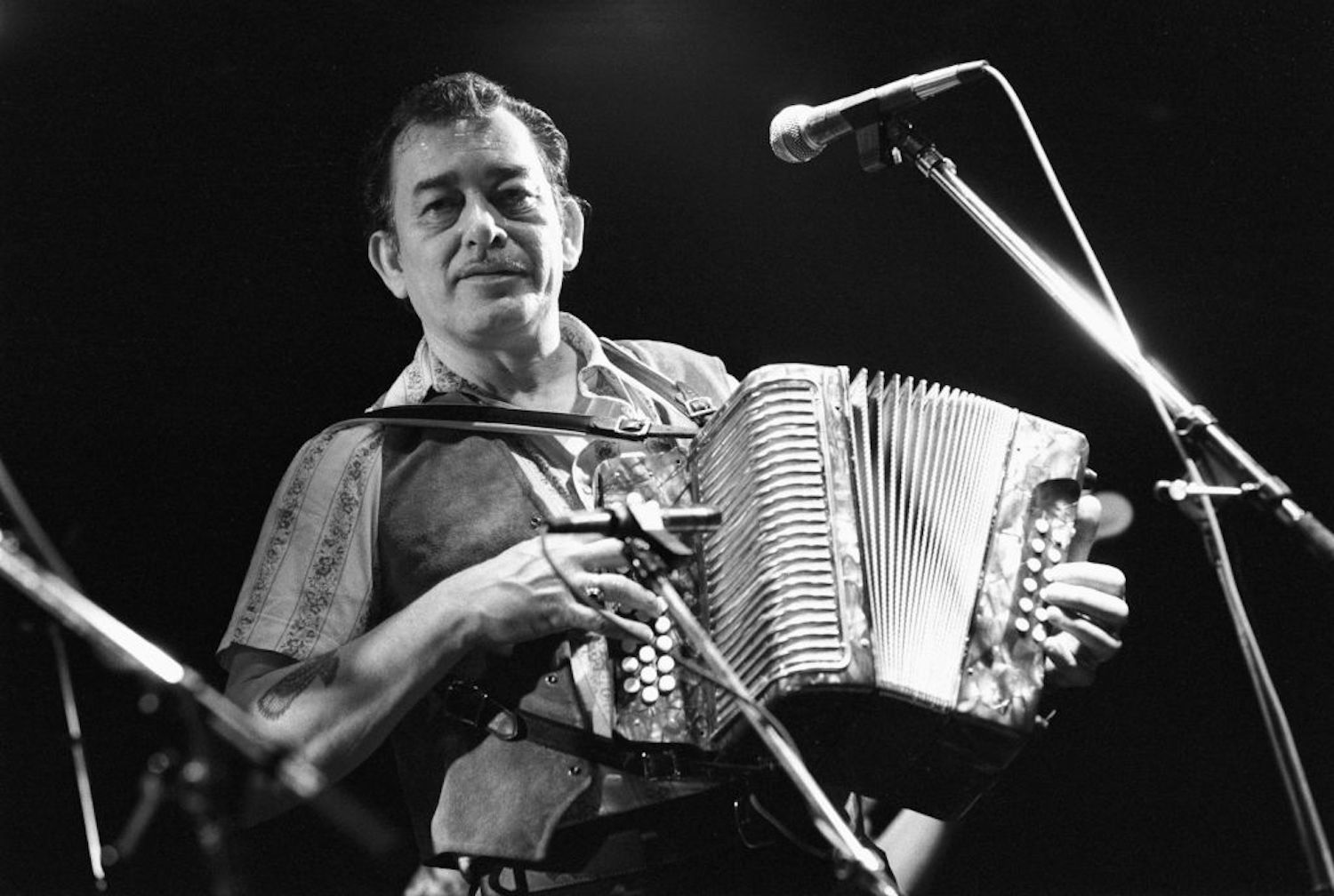 Multi-Time Grammy Winner Flaco Jimenez Has Died - PopCulture.com