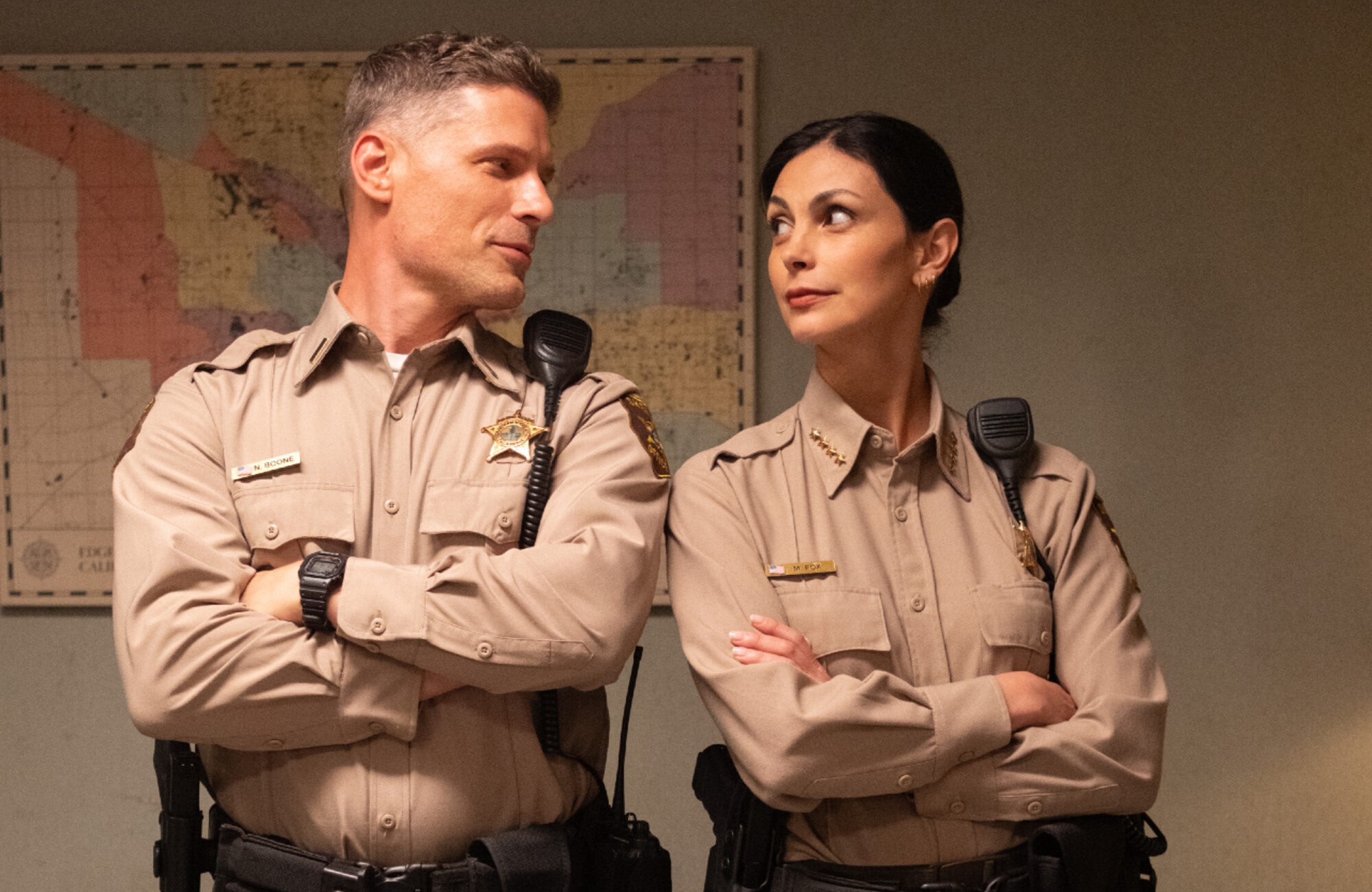 ‘Sheriff Country’ Star Matt Lauria Shares Take on Playing a Cop After ...