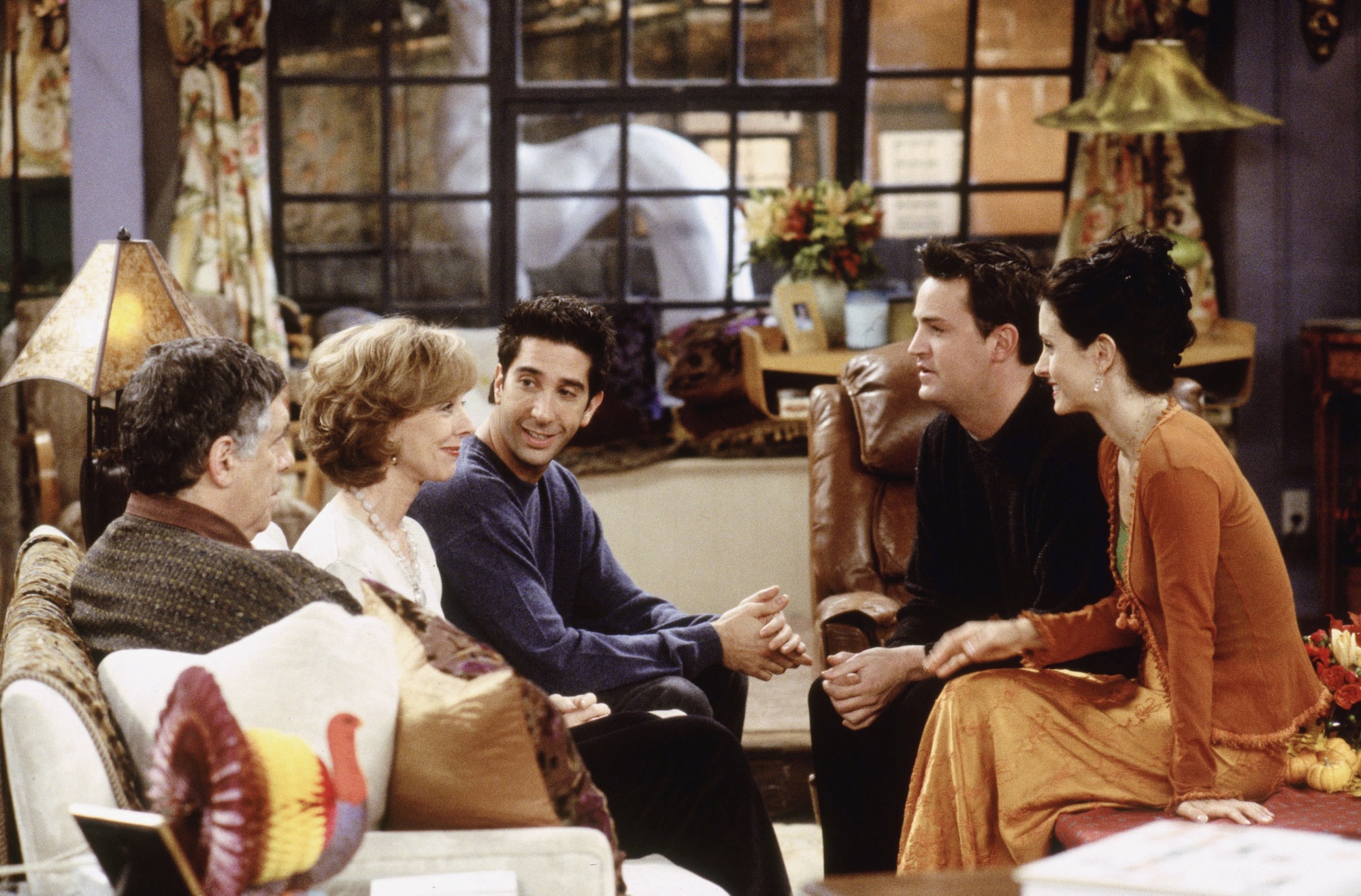 All 10 'Friends' Thanksgiving Episodes (Episode Guide) - PopCulture.com