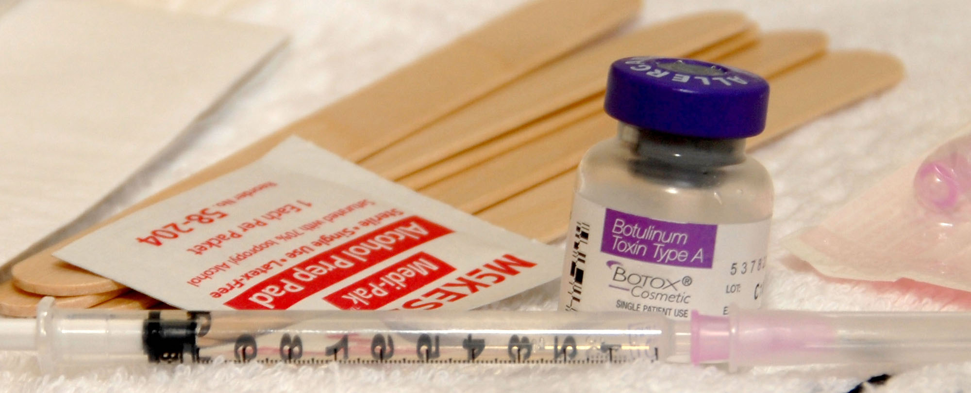 Podcast Host Reveals 'Botched Botox' Procedure, Says She 'Can’t Smile ...