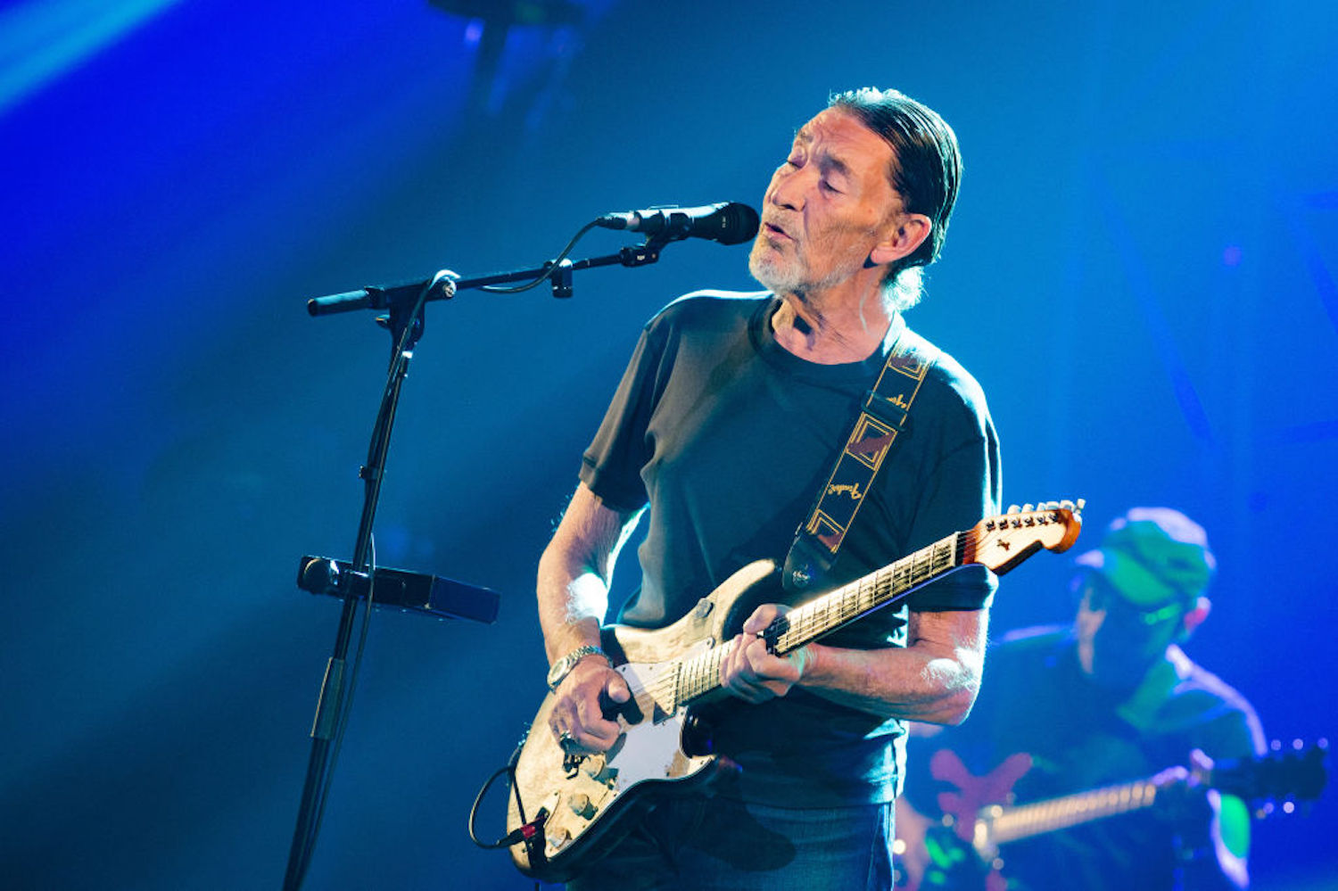 'Driving Home for Christmas' Singer Chris Rea Dead at 74 - PopCulture.com