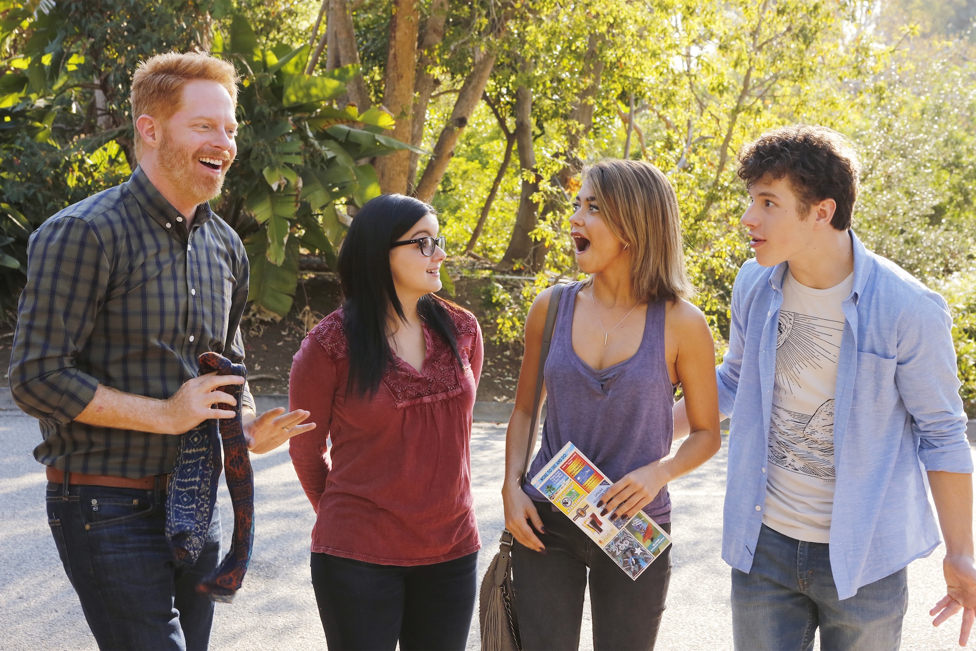 Ariel Winter Just Reunited With 2 of Her 'Modern Family' Co-Stars ...