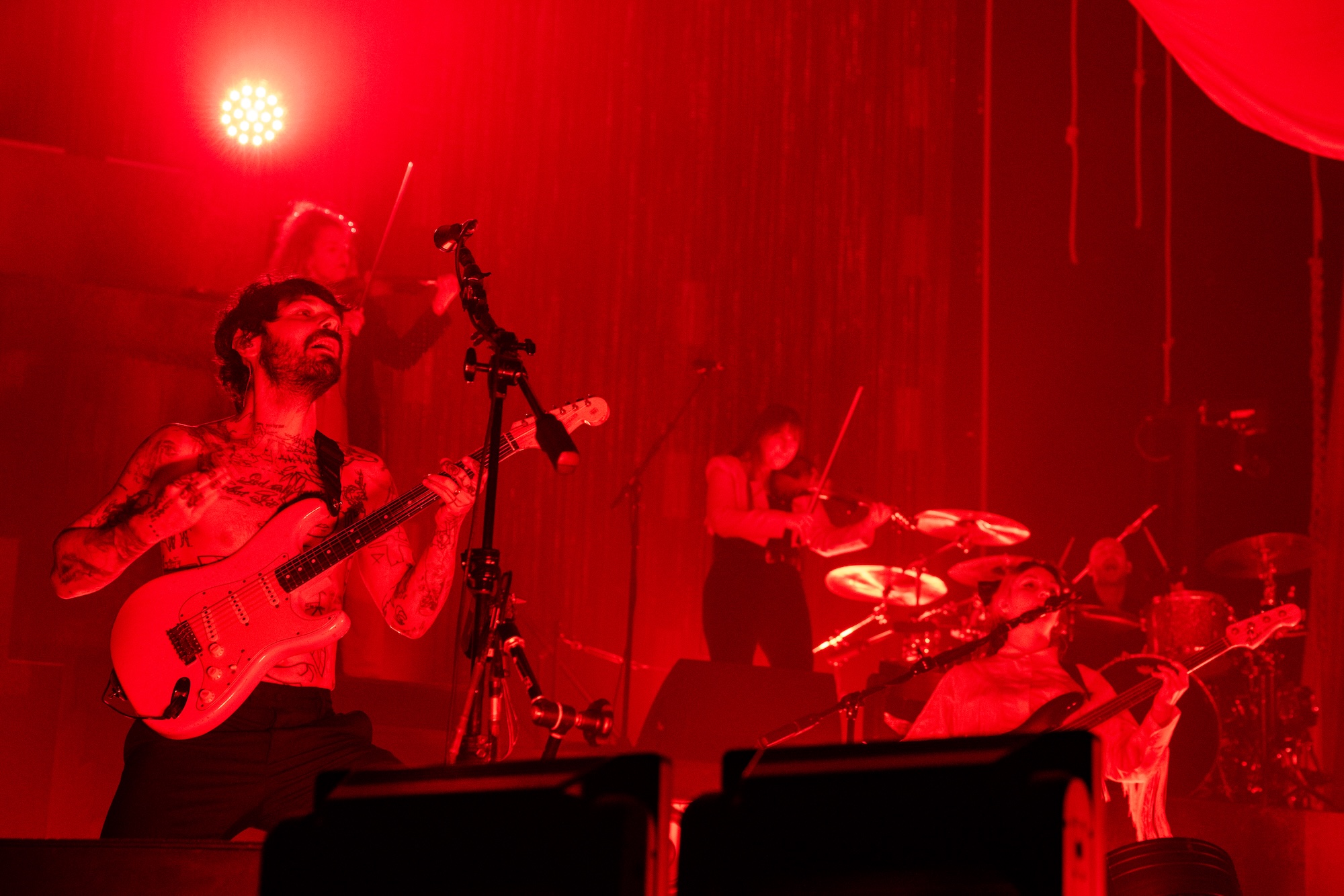 'Incredibly Embarrassed and Truly, Truly Sorry': Biffy Clyro Breaks ...