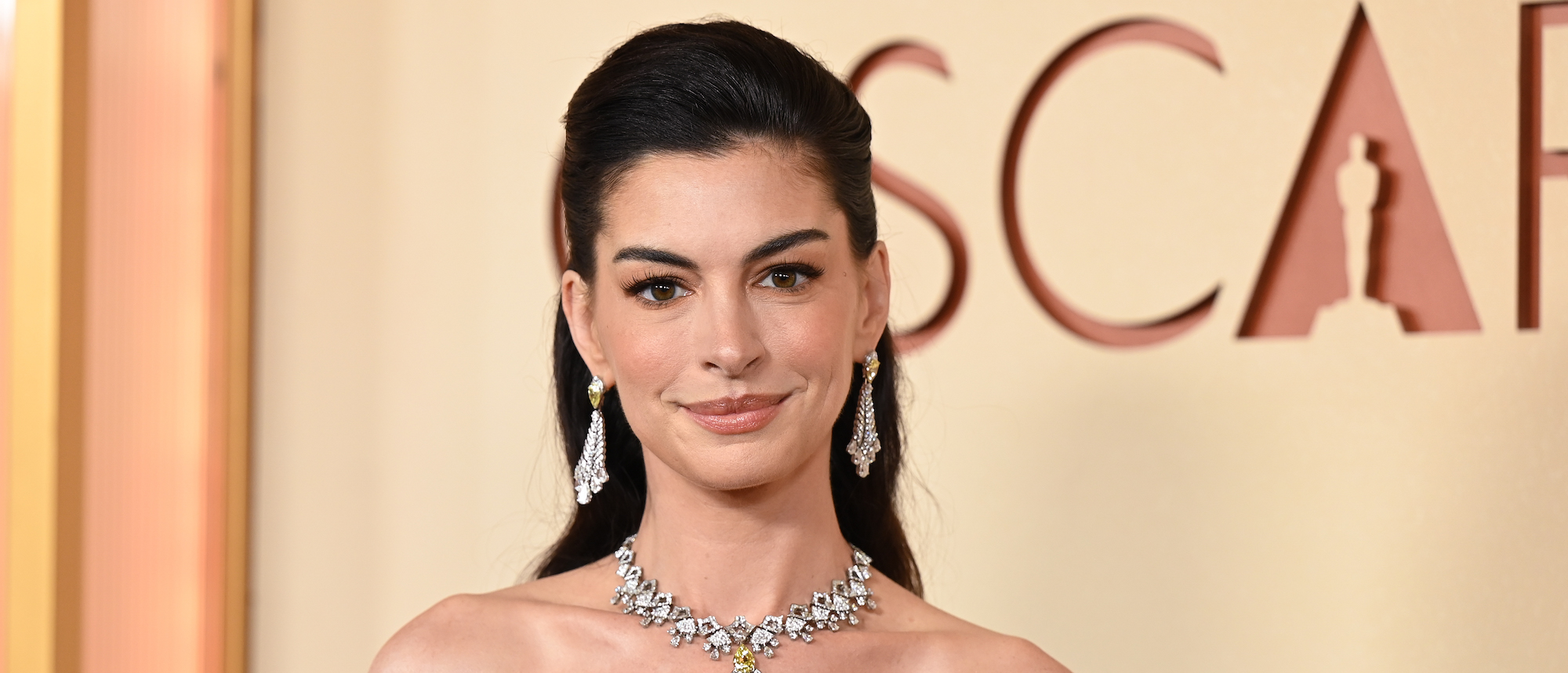 Anne Hathaway Addresses Facelift Speculation as She's Rumored to Make ...