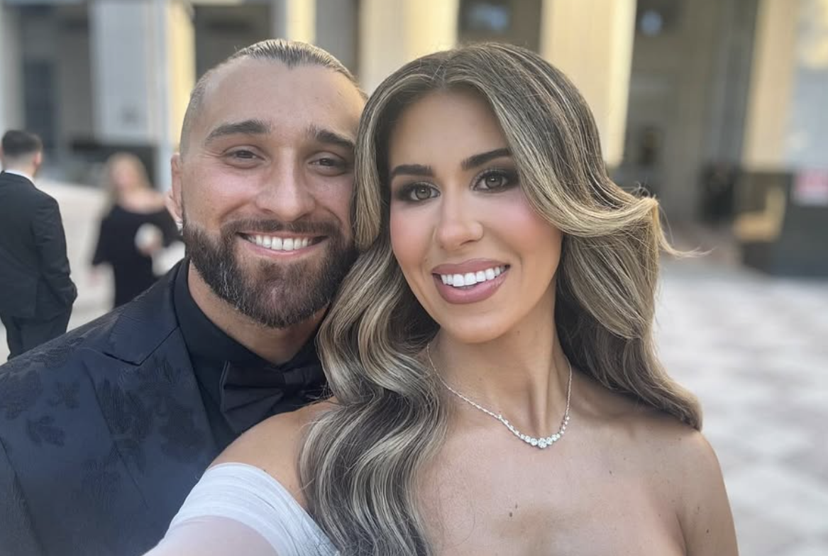 WWE Superstar and Wife Announce Pregnancy - PopCulture.com