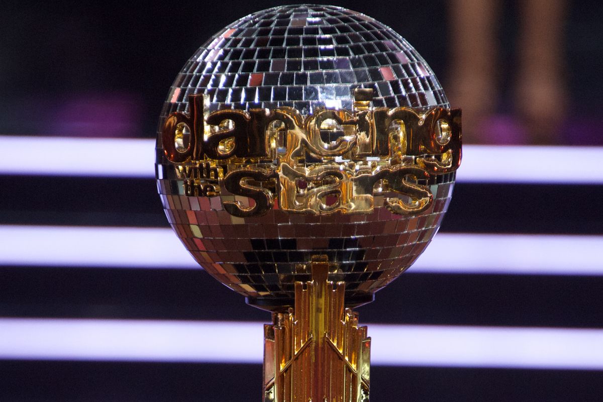 'Dancing With the Stars' Season 35 Reportedly Booked Controversial ...