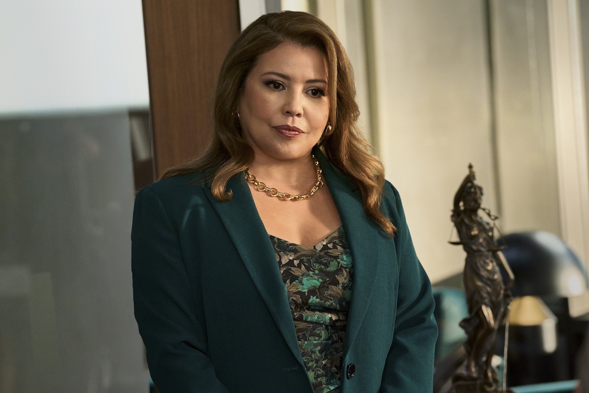‘Matlock’ Sets ‘Jane the Virgin’ Reunion for Season 2 Finale ...